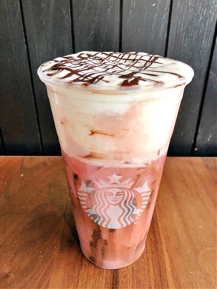 This Starbucks Neapolitan Refresher Will Have You Thinking Summer Thoughts