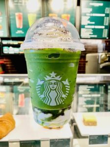 You Can Get A Tiana Frappuccino From Starbucks For All Princess And The ...