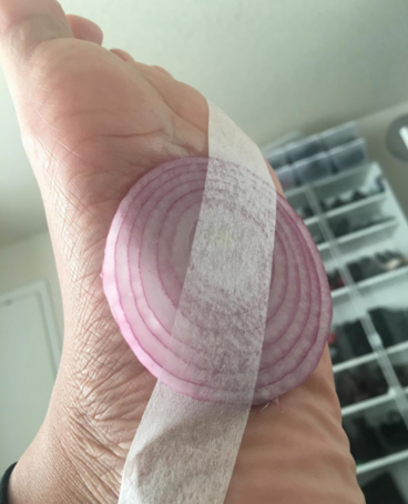 Here's What Happens When You Put Onions On Your Feet While You Sleep