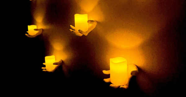 These Spooky Hand Wall Lights Will Turn Your Home Into The Ultimate ...