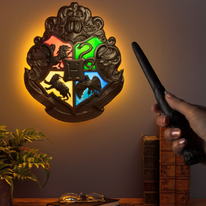 You Can Get A Harry Potter Hogwarts Crest Light That You Control With A ...