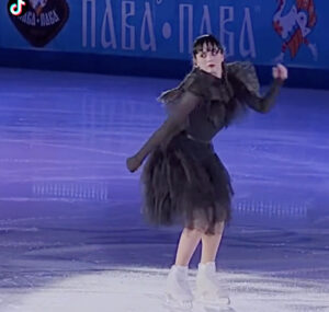 This Ice Skater Just Nailed The Wednesday Addams Viral Dance And You ...